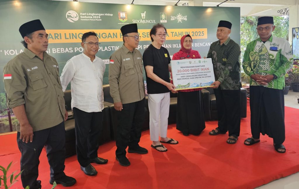 Ini Solusi Hebat Sido Muncul untuk Ekosistem Rawa Pening ; Tabur 20 ...