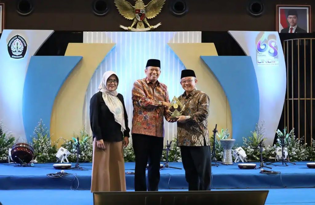 Menteri Pendidikan Dasar dan Menengah RI Hadir di Pembinaan Kerohanian ...